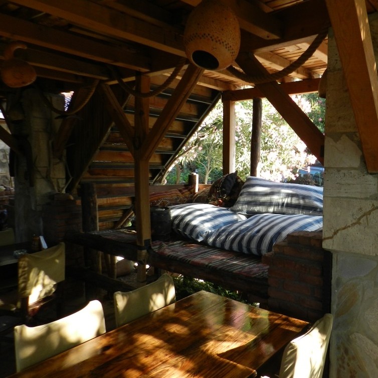 Places to Stay - SOMEWHERE WONDERFUL